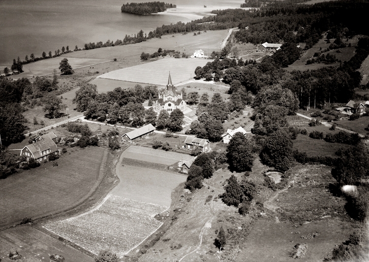 Beateberg ligger vid sjön Viken. - Västergötlands museum / DigitaltMuseum