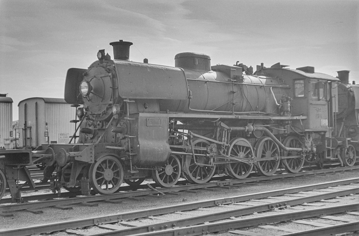 Utrangert damplokomotiv type 26c nr. 432 på Marienborg ved Trondheim ...