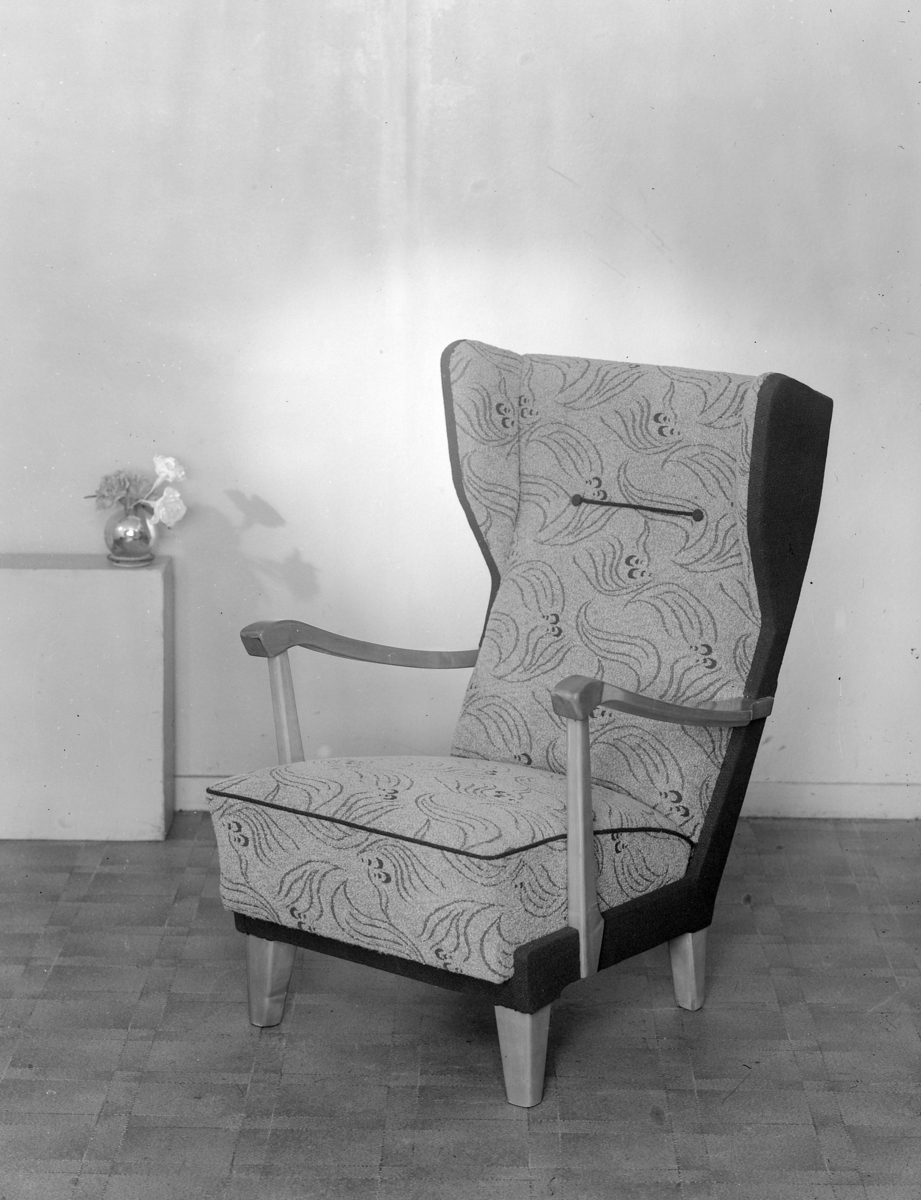 Lenestol. Ørelappstol - Møbelmuseet / DigitaltMuseum