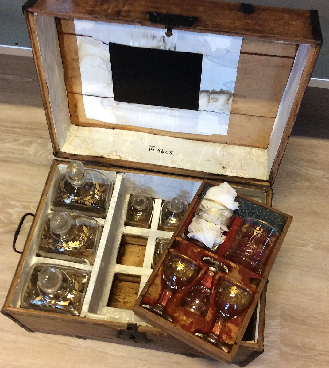 Flaskefor - Mjøsmuseet / DigitaltMuseum