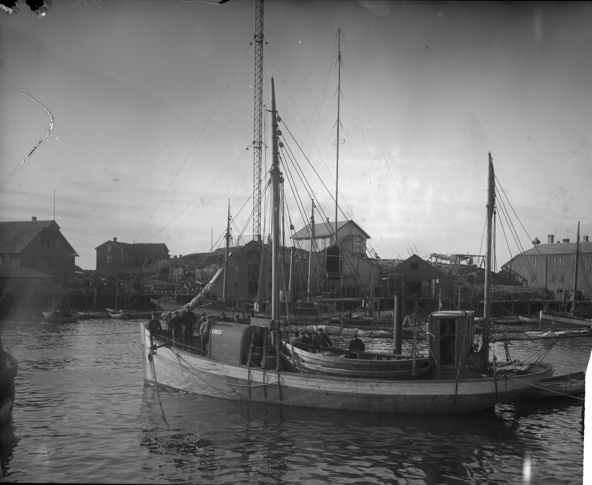 Fiskekutter Reg. Æ410 - Norsk Maritimt Museum / DigitaltMuseum