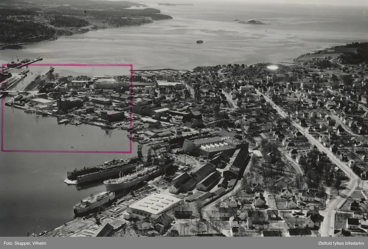 Flyfoto fra Moss sentrum 20. april 1961. - Østfold fylkes billedarkiv ...