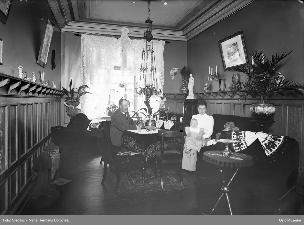 Stueinteriør. - Oslo Museum / DigitaltMuseum