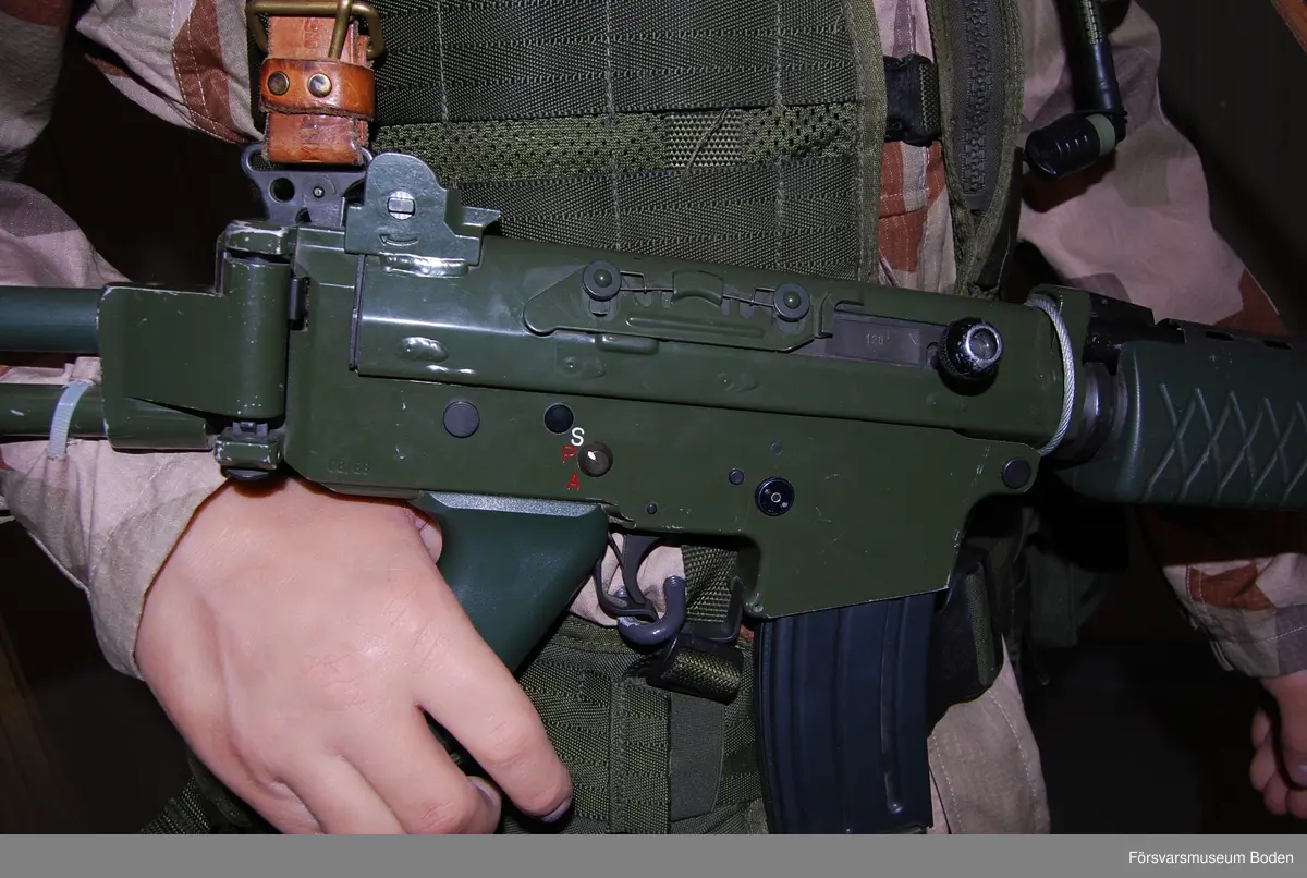 Automatkarbin 5 - Försvarsmuseum Boden / DigitaltMuseum