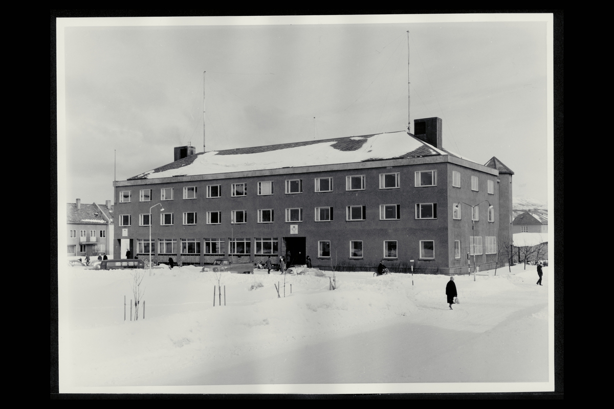 eksteriør, postkontor, 8000 Bodø, postskilt - Norges Postmuseum ...
