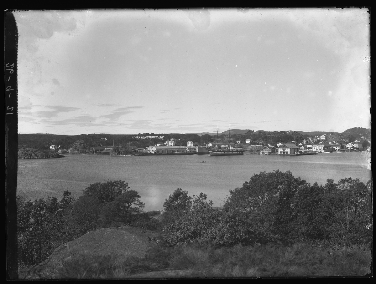 Grimstadbilder - Aust-Agder museum og arkiv – KUBEN / DigitaltMuseum