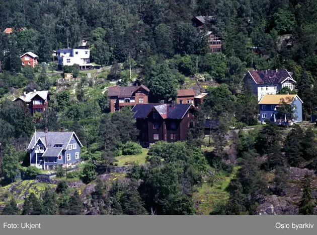 von Øtkens vei 4-6, Ljabruveien 46-50, Kneika, Nielsenbakken. (Flyfoto ...