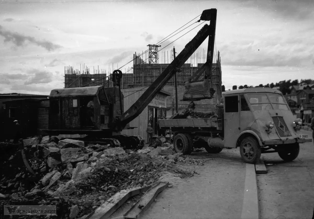 Kleve & Co..Oslo-registrert Renault lastebil (A-39857 ...