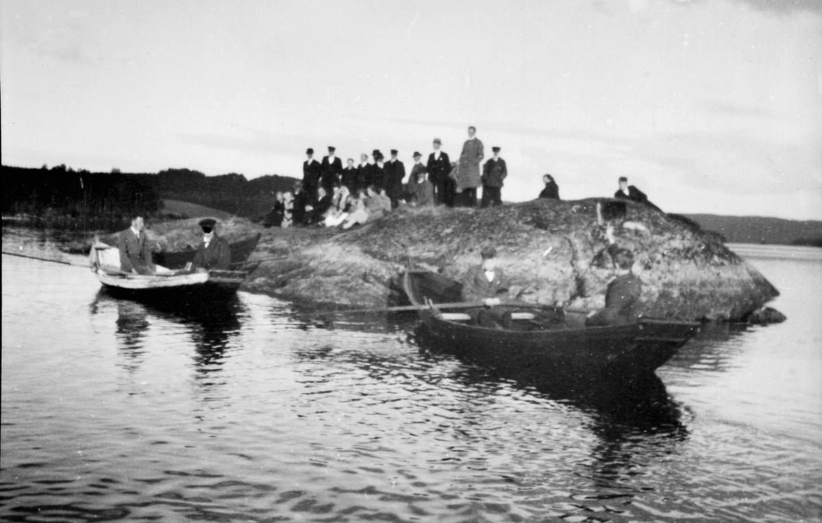 Bryllup, Helga Aasbrein og Even Baardseth, kaffekos på Kavringen, holme ...