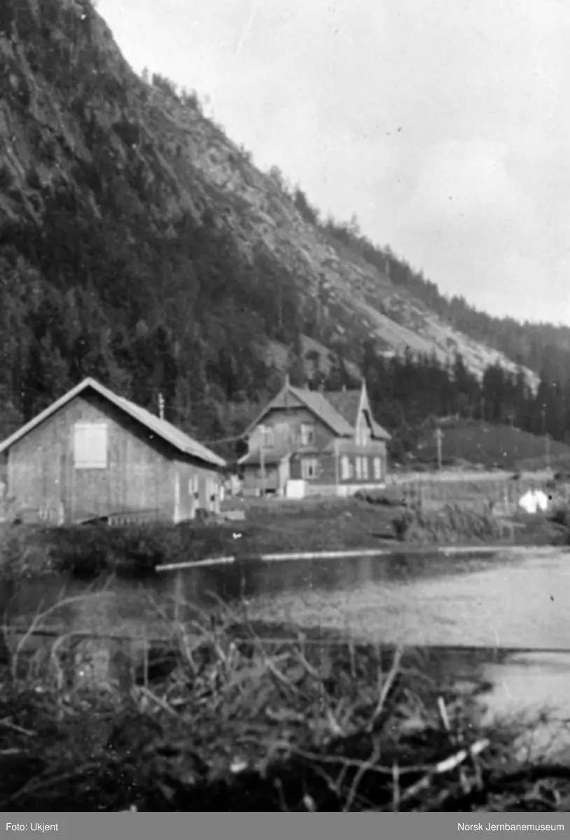 Bergsund skysstasjon - Norsk Jernbanemuseum / DigitaltMuseum