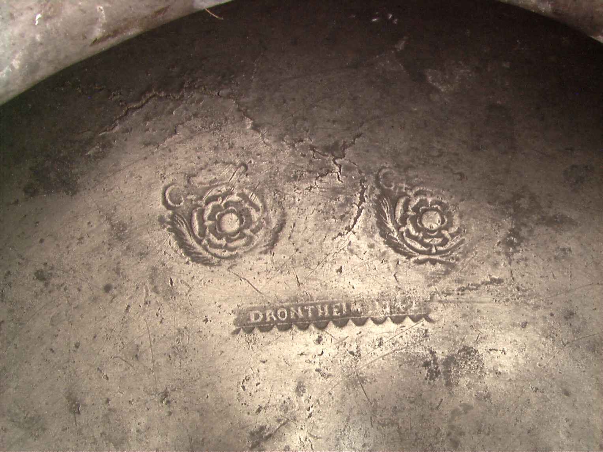 Bekken - Norsk Folkemuseum / DigitaltMuseum